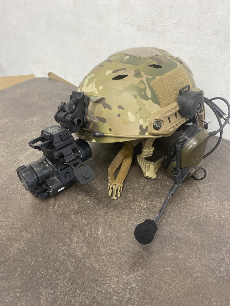 MULTICAM OPS CORE HELMET WITH ATN A/N PVS14 WILCOX L4 G24 BREAKWAY NVG ...