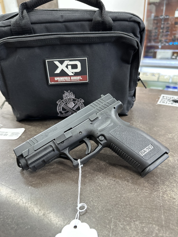 SPRINGFIELD ARMORY XD-40 w/ 5 MAGS | Lambert Pawn Shop