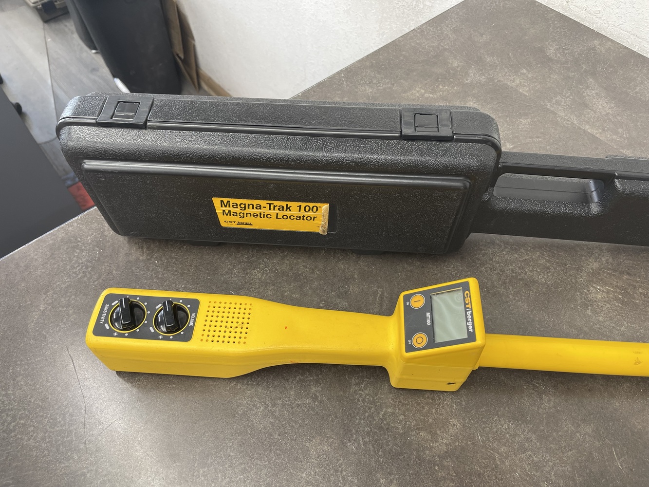 CST/berger MAGNA-TRAK MT 100 Magnetic Locator Metal Detector | Lambert ...