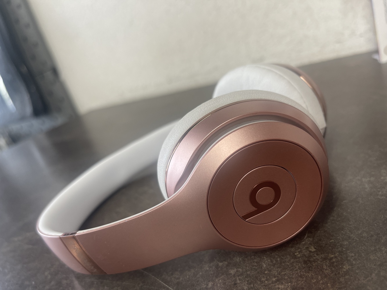 BEATS SOLO 3 WIRELESS ON EAR HEADPHONES ROSE GOLD ( HEADPHONES ONLY ...