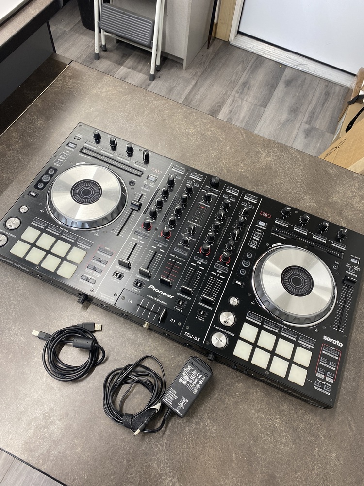 PIONEER DDJ-SX 2 CHANNEL DJ CONTROLLER WITH POWER CORD | Lambert Pawn Shop