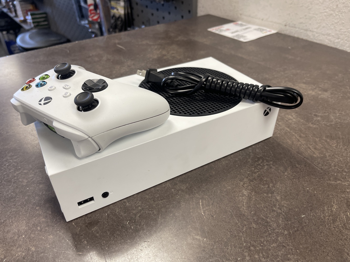 MICROSOFT XBOX SERIES S ALL DIGITAL CONSOLE ( DISC FREE GAMING) WHITE ...